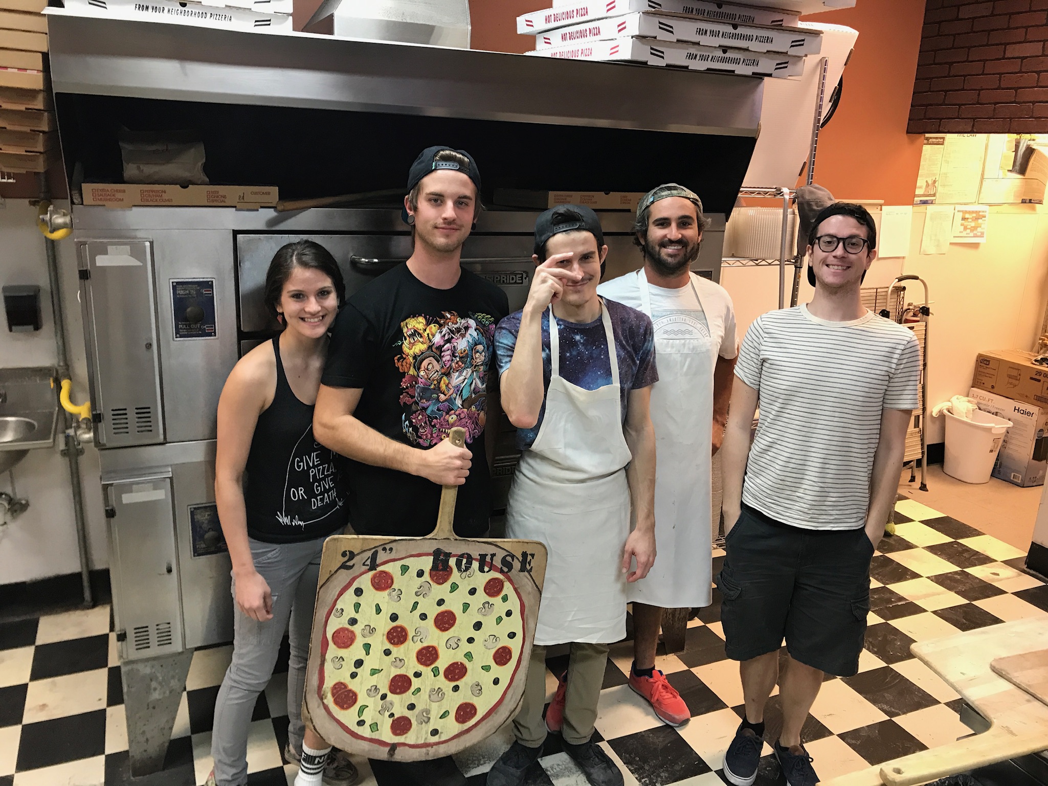 Photo Gallery – Authentic New York Style Hand Tossed Pizza
